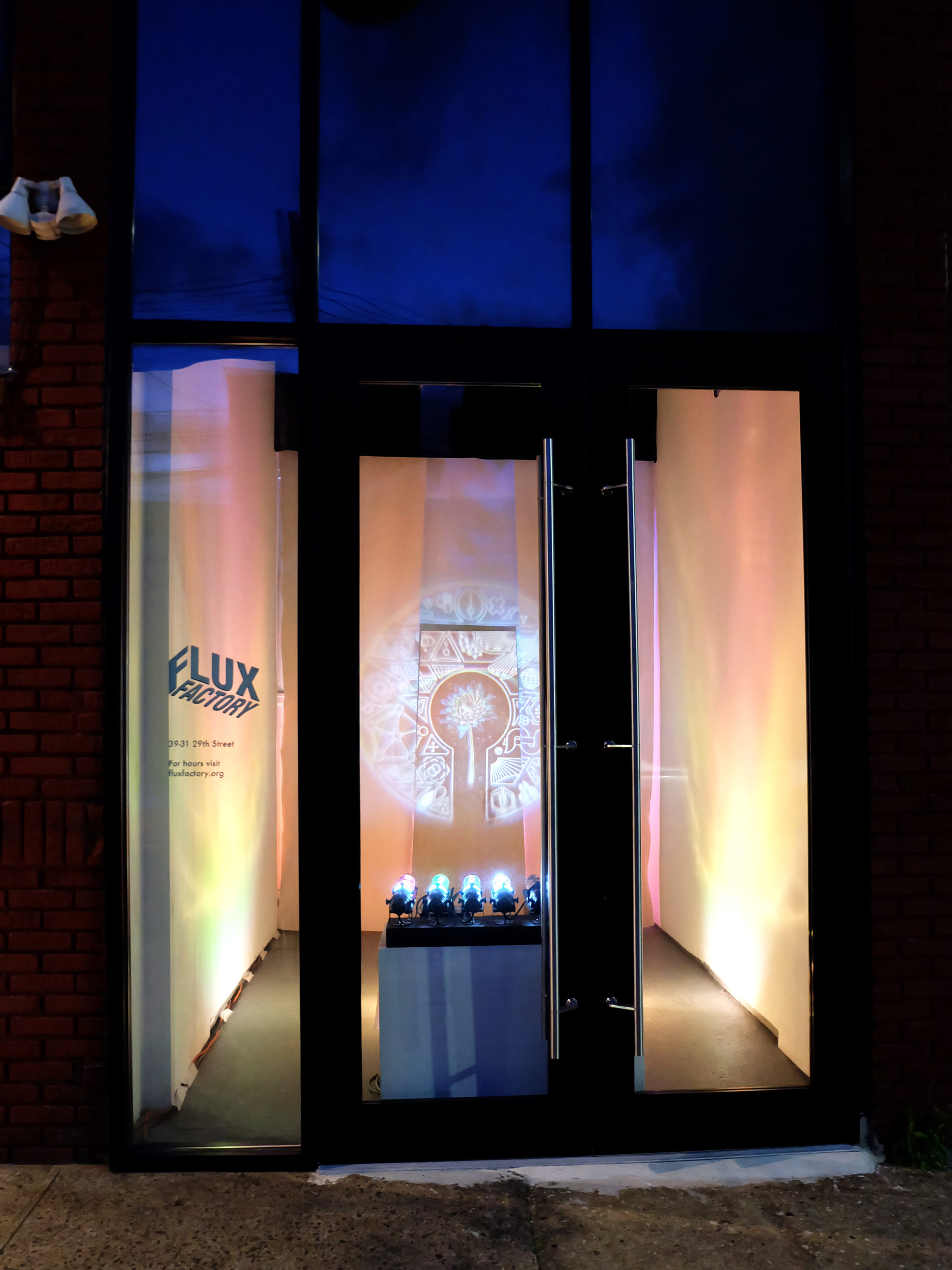 Jonathan Sims – holocenter